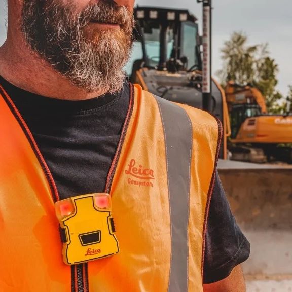 Leica PA10 PA80 Personal Safety Solution LG6017024 | C.R.Kennedy ...