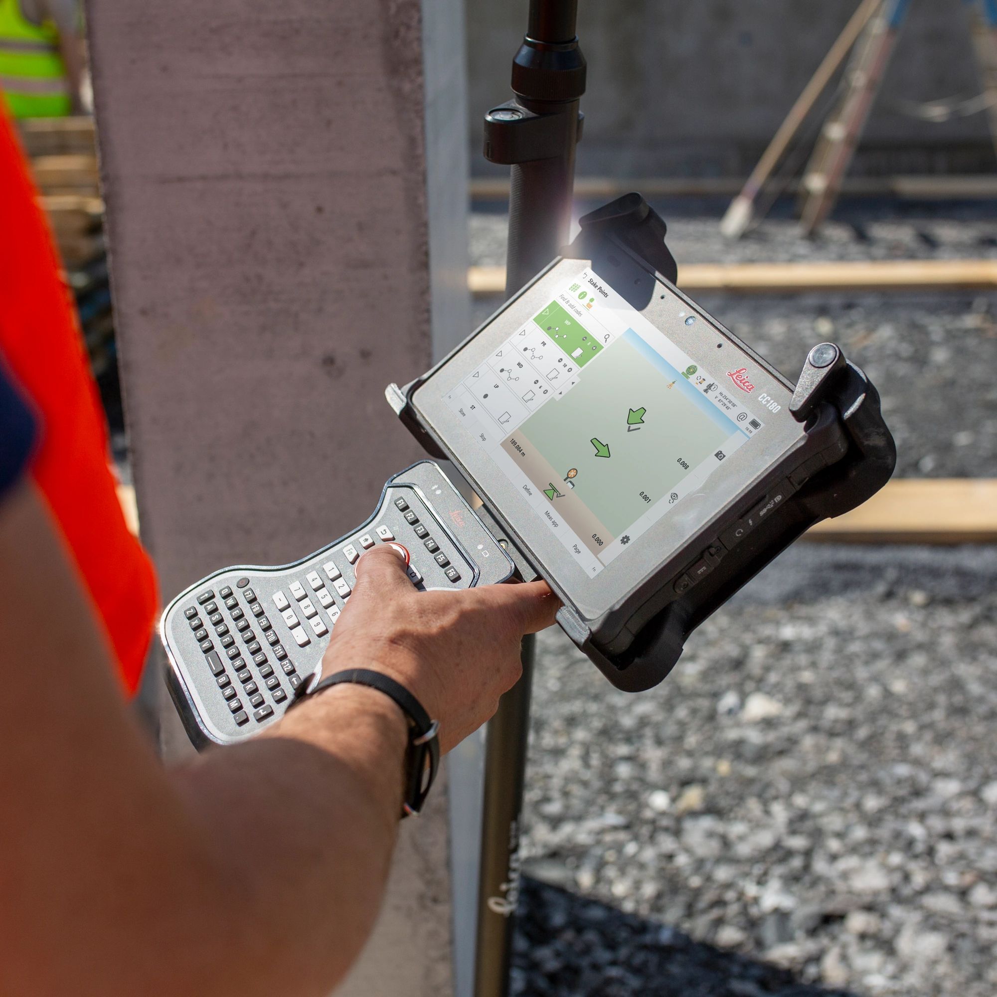 Leica CC180 Captivate 8" Windows Tablet LG1008047 | C.R.Kennedy ...